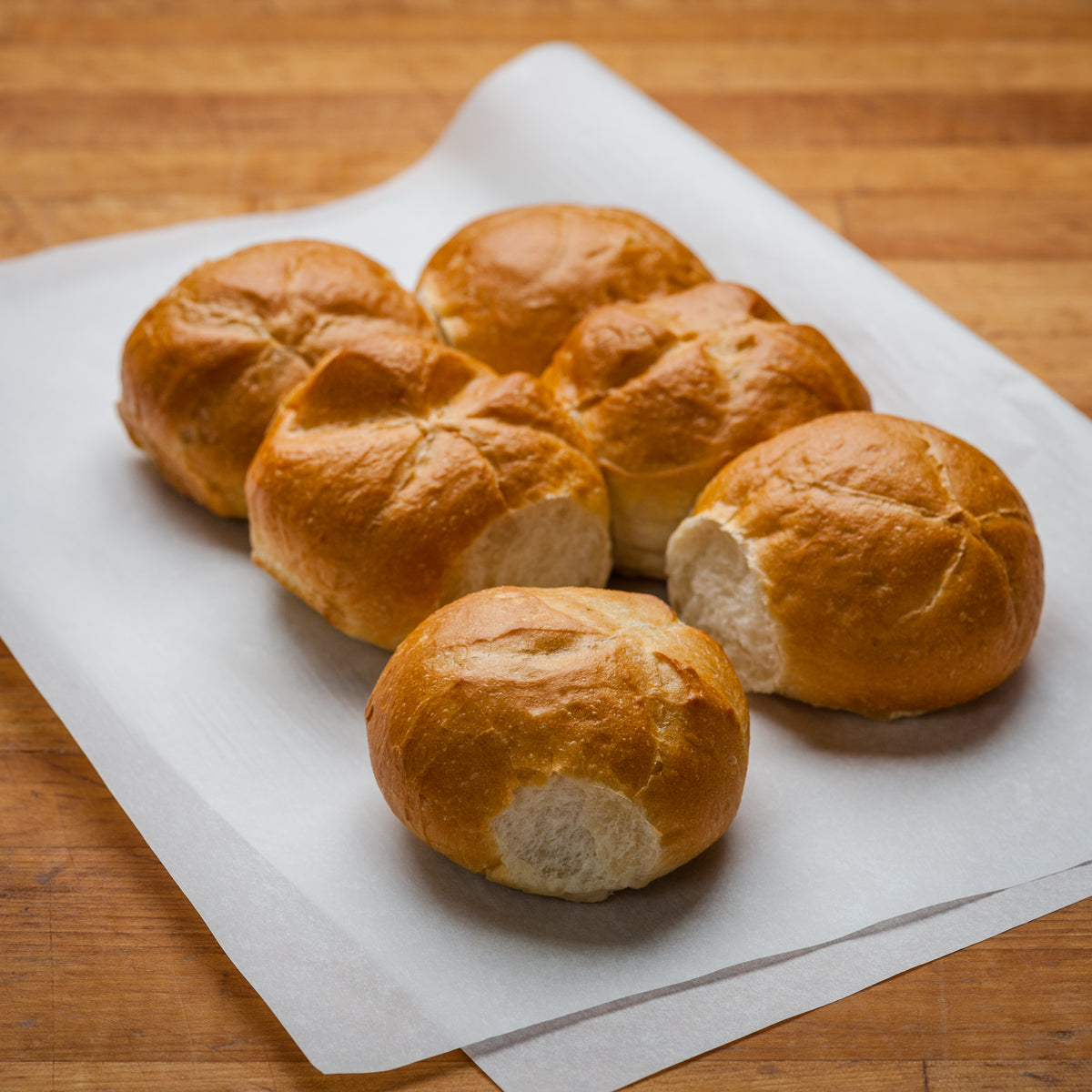 Kaiser Buns 6-Pack – Clasen's European Bakery